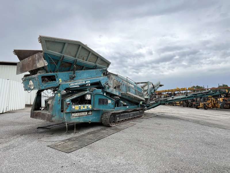Cribleuse Powerscreen Warrior 1800 d'occasion - Cribleuses d'occasion ...