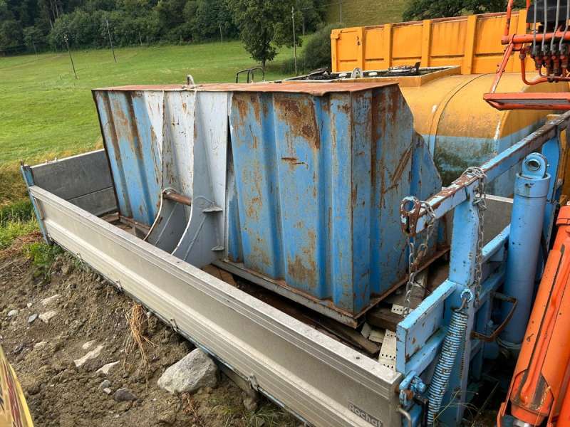 Ampliroll Tipper Rochat Avec Grue Joh. Tirre Euro 170 used - Ampliroll ...