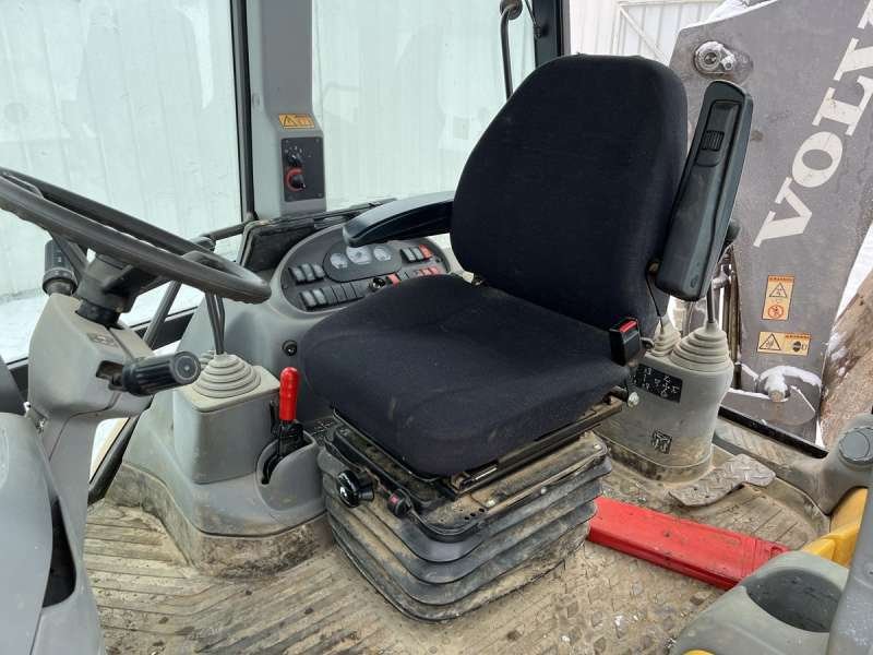 Backhoe Loader Volvo Bl61 Plus used - Backhoe Loader used | Sodineg France