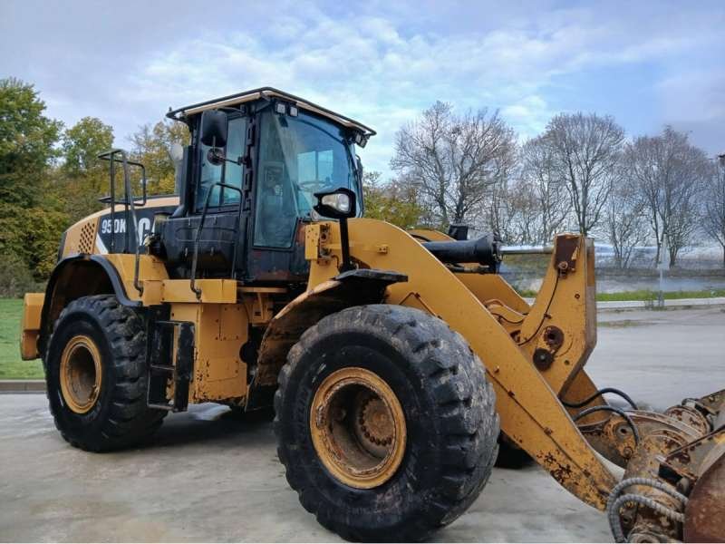 CATERPILLAR 950K d'occasion - Chargeurs sur Pneus d'occasion | Sodineg ...
