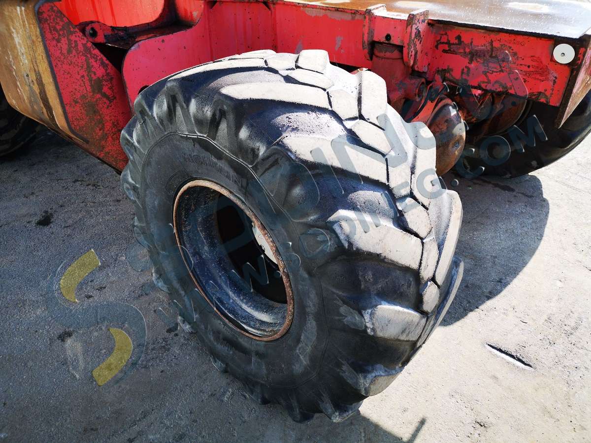 Pelle Sur Pneus Poclain 60 Pb d'occasion - Pelles sur Pneus d'occasion ...