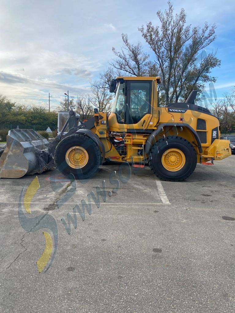 VOLVO L90H d'occasion - Chargeurs sur Pneus d'occasion | Sodineg France