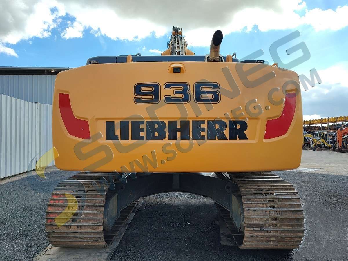 Long Reach / Hight Reach Excavator Liebherr R936 Lc used - Long reach ...